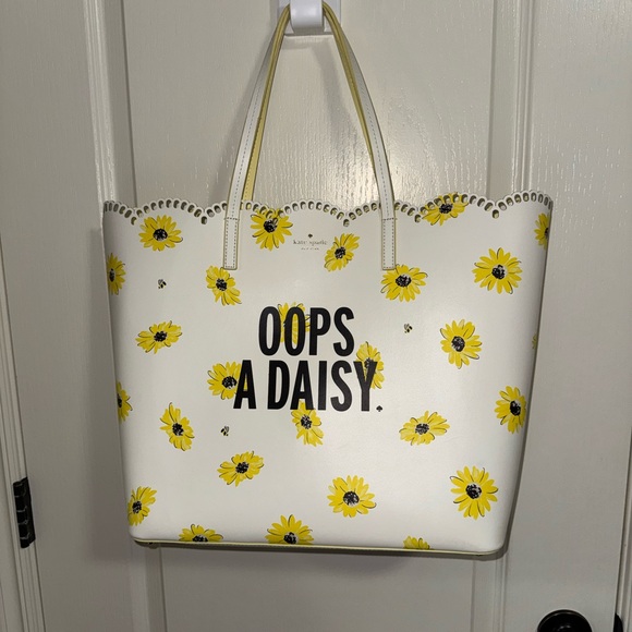 kate spade | Bags | Kate Spade White Tote With Yellow Daisy Print ...